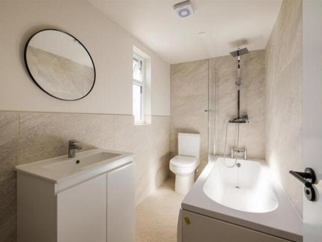 3 bedroom apartment for rent in Lansdowne Road, Walthamstow, E17