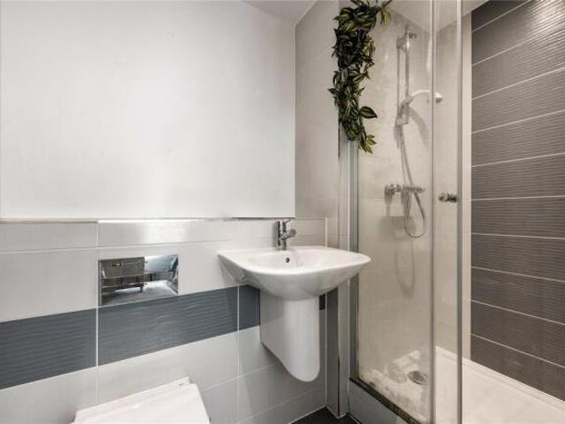 3 bedroom apartment for rent in Lapwing Heights, Waterside Way, London, N17