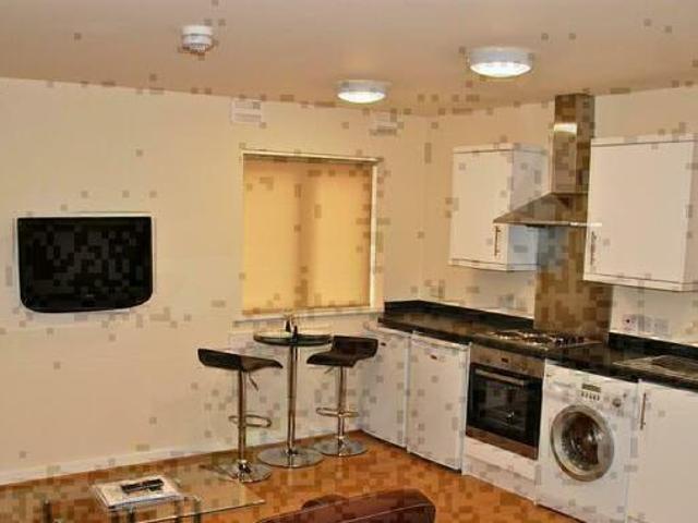3 Bedroom Apartment For Rent In Leicester, Leicestershire