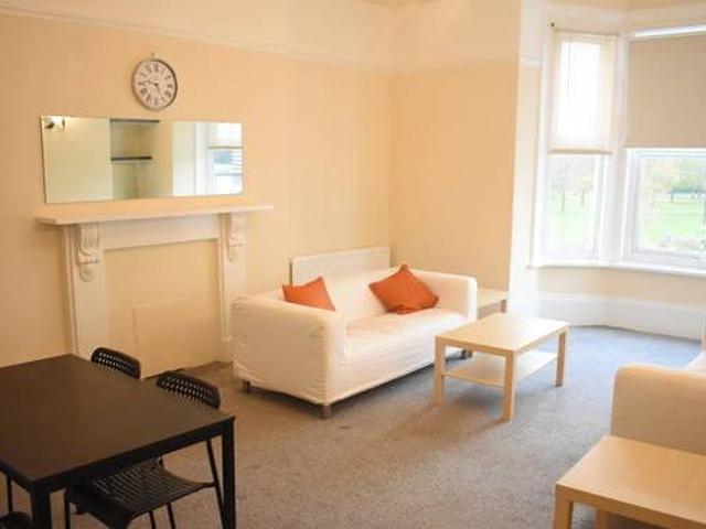 3 bedroom apartment for rent in Lennox Road South Southsea PO5