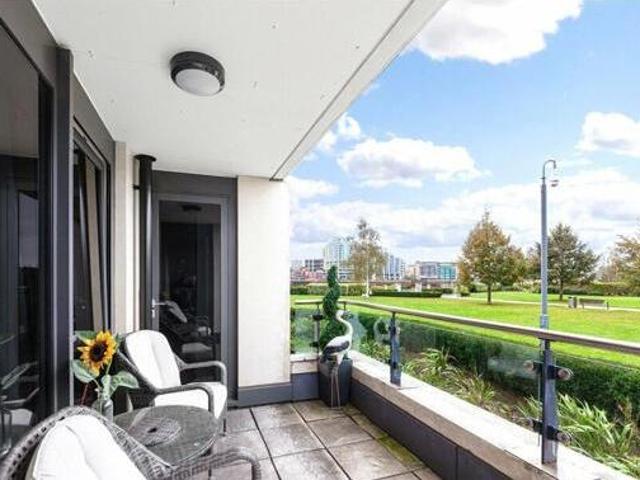 3 Bedroom Apartment For Rent In Lensbury Avenue, London