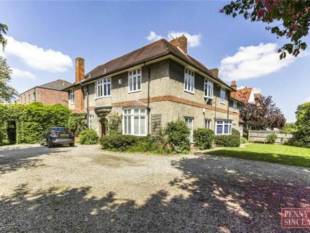 3 bedroom apartment for rent in Linton Road, North Oxford, OX2