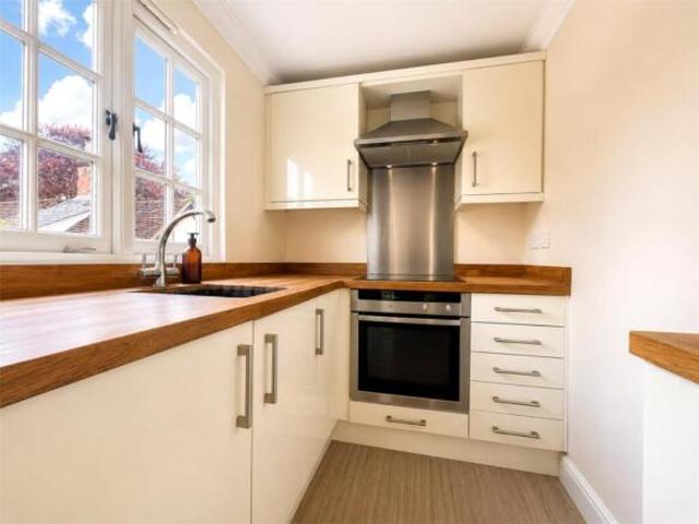 3 bedroom apartment for rent in Little Minster Street, Winchester, SO23