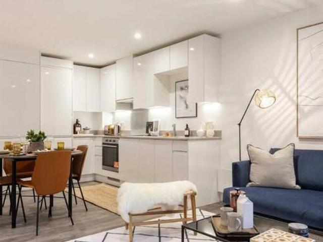 3 Bedroom Apartment For Rent In Liverpool, Merseyside