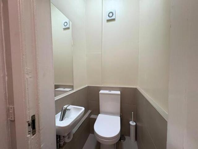 3 bedroom apartment for rent in Livingstone Place, Marchmont, Edinburgh, EH9