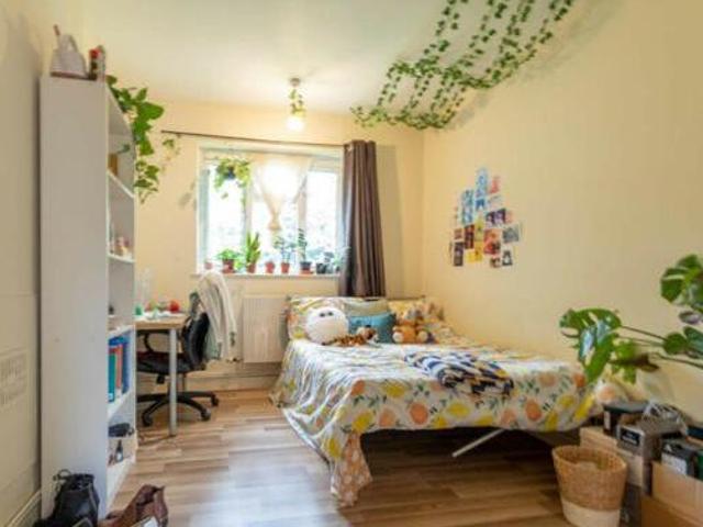 3 Bedroom Apartment For Rent In London
