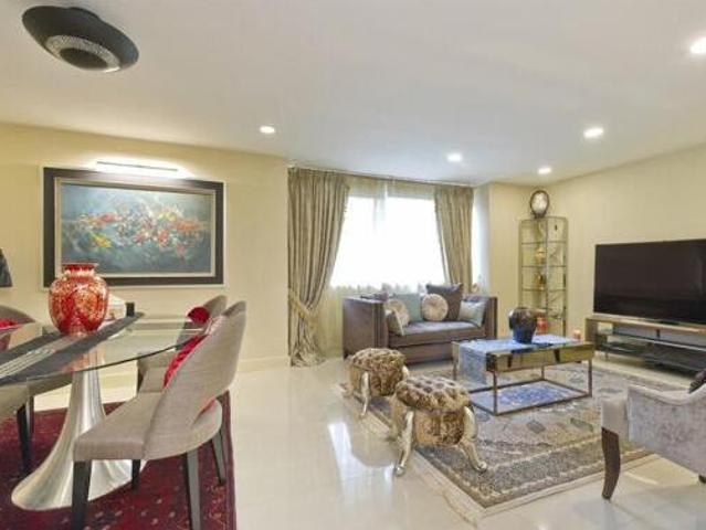 3 Bedroom Apartment For Rent In London
