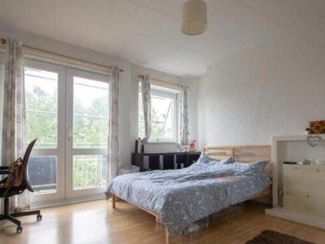 3 Bedroom Apartment For Rent In London