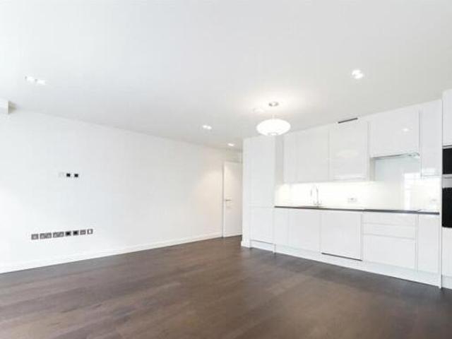 3 Bedroom Apartment For Rent In London