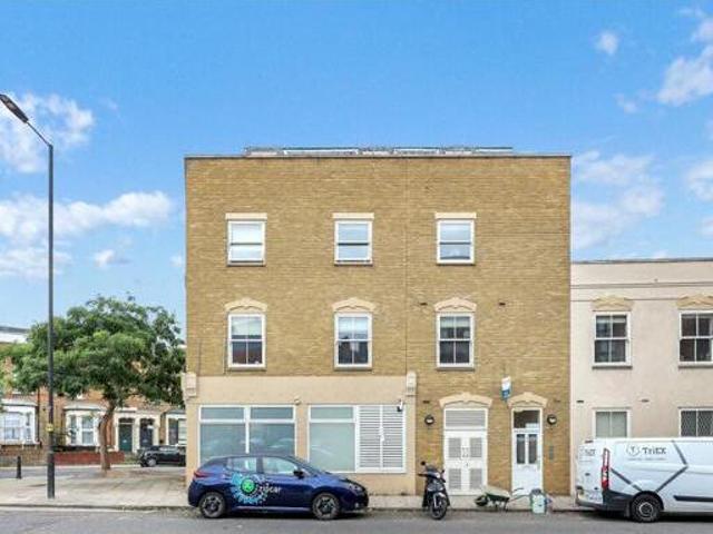 3 Bedroom Apartment For Rent In London