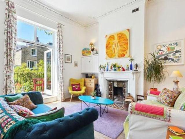3 Bedroom Apartment For Rent In London