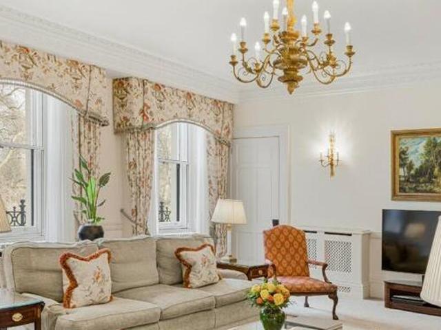 3 Bedroom Apartment For Rent In London