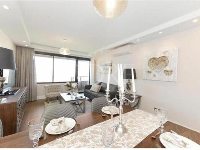 3 Bedroom Apartment For Rent In London