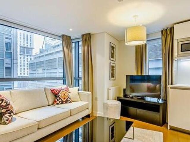 3 Bedroom Apartment For Rent In London