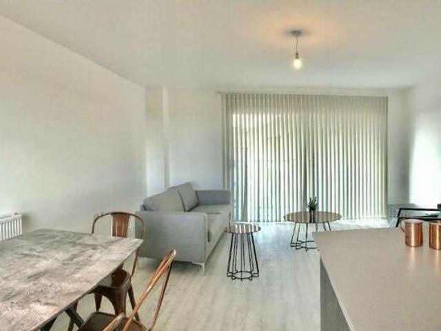 3 Bedroom Apartment For Rent In London