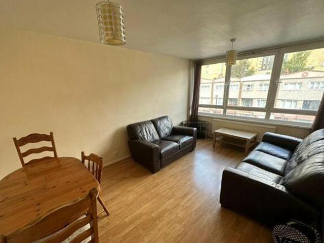 3 Bedroom Apartment For Rent In London