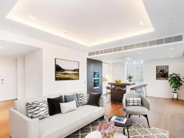 3 Bedroom Apartment For Rent In London