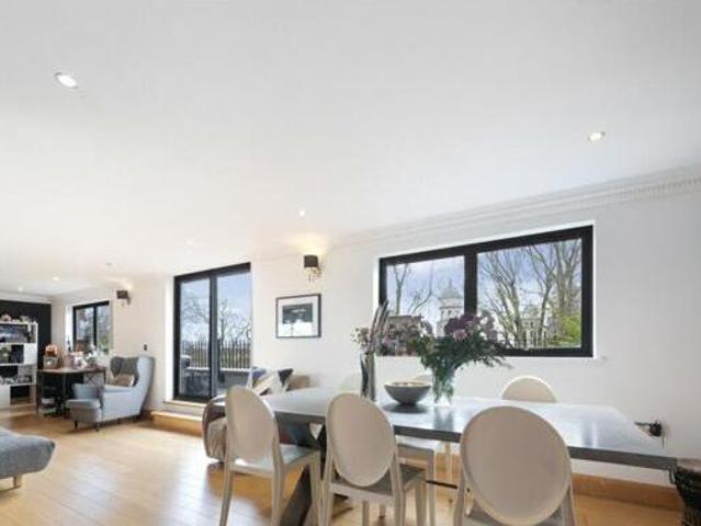 3 Bedroom Apartment For Rent In London