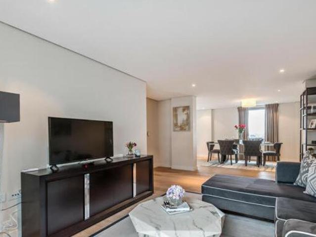 3 Bedroom Apartment For Rent In London