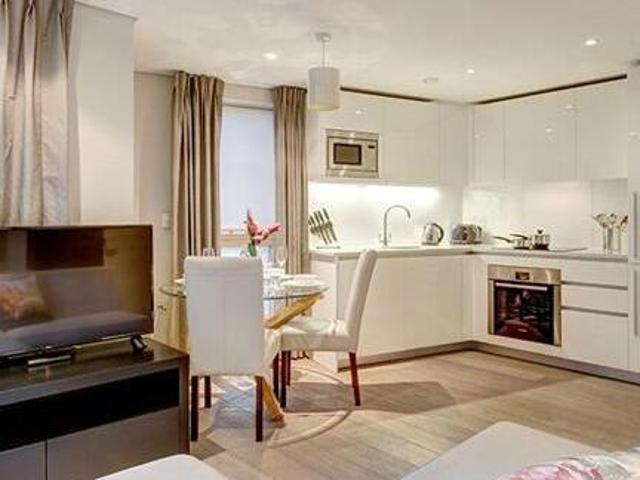 3 Bedroom Apartment For Rent In London