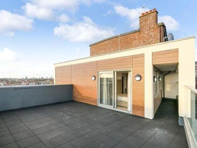 3 Bedroom Apartment For Rent In London