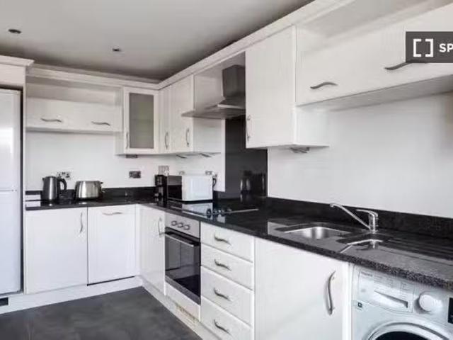 3 bedroom apartment for rent in London