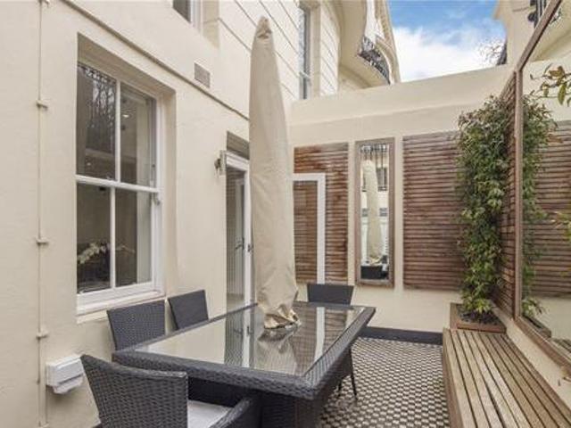 3 Bedroom Apartment For Rent In London