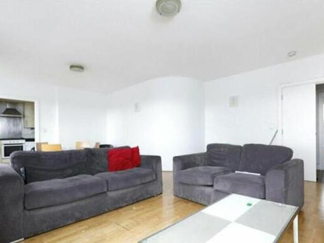 3 Bedroom Apartment For Rent In London