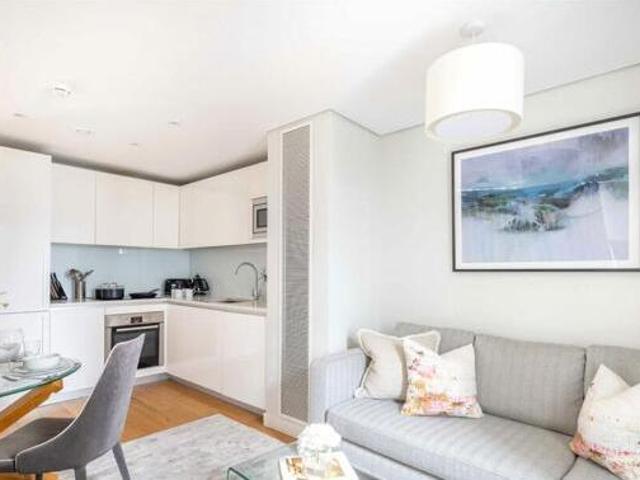 3 Bedroom Apartment For Rent In London