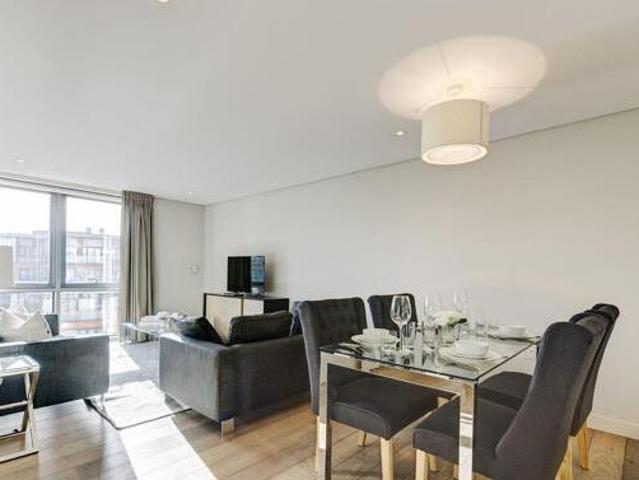 3 Bedroom Apartment For Rent In London