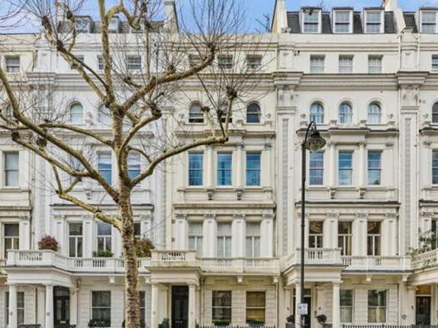 3 Bedroom Apartment For Rent In London