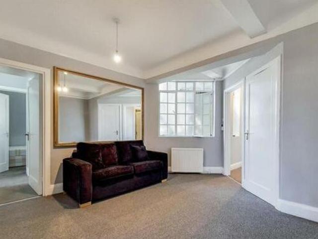 3 Bedroom Apartment For Rent In London