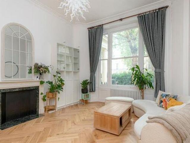 3 Bedroom Apartment For Rent In London