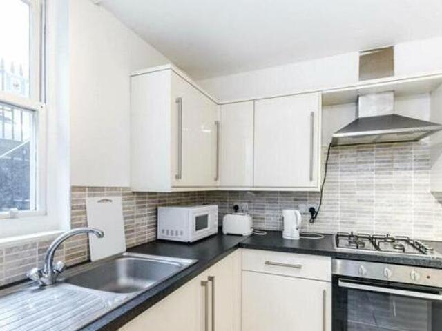 3 Bedroom Apartment For Rent In London