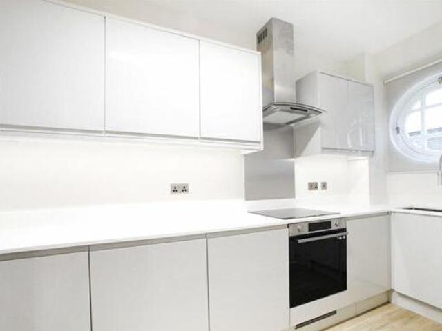 3 Bedroom Apartment For Rent In London