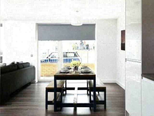 3 Bedroom Apartment For Rent In London