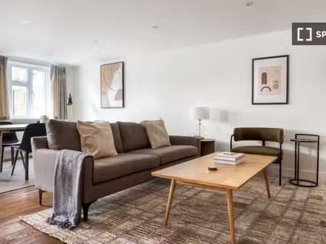 3 bedroom apartment for rent in London, London
