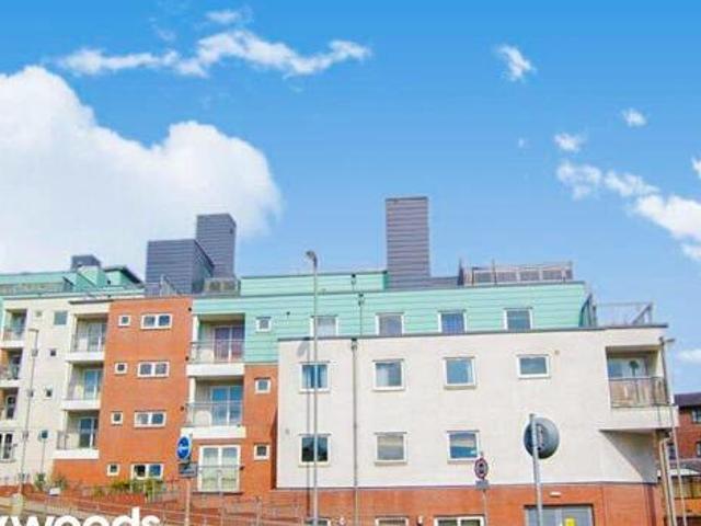 3 Bedroom Apartment For Rent In London Road