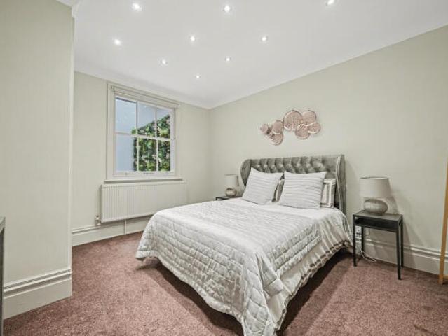 3 bedroom apartment for rent in Palace Gate, Kensington, W8