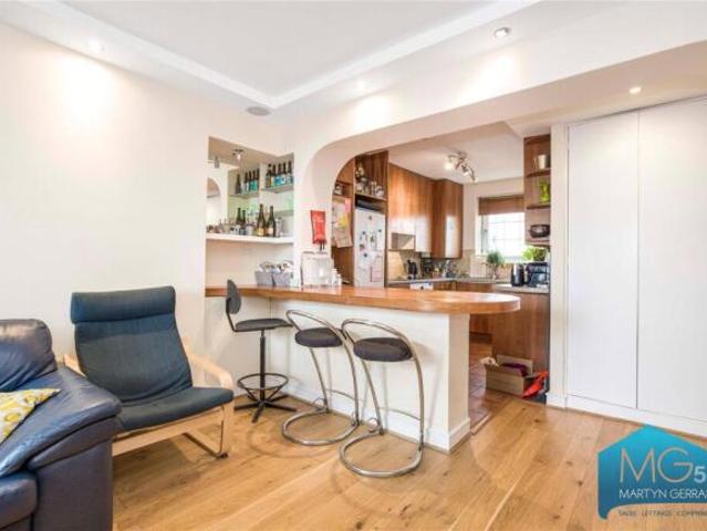 3 bedroom apartment for rent in Peckwater Street, Kentish Town, London, NW5