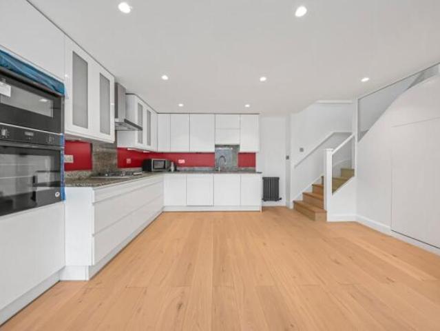 3 bedroom terraced house for rent in Perrins Court, High Street, Hampstead, London, NW3