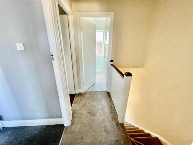 3 bedroom apartment for rent in Pickford Lane, Bexleyheath, Kent, DA7