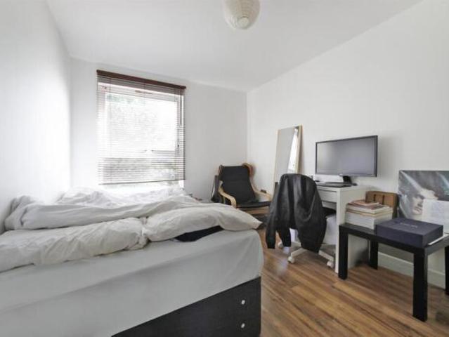 3 bedroom apartment for rent in Pollitt Drive NW8