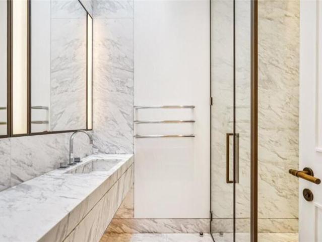 3 bedroom apartment for rent in Portland Place, London, W1B