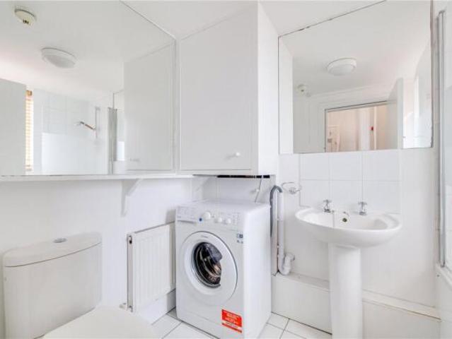 3 bedroom apartment for rent in Portland Road, Holland Park, London, W11