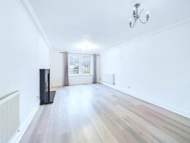 3 bedroom apartment for rent in Powderhall Rigg, Powderhall, Edinburgh, EH7