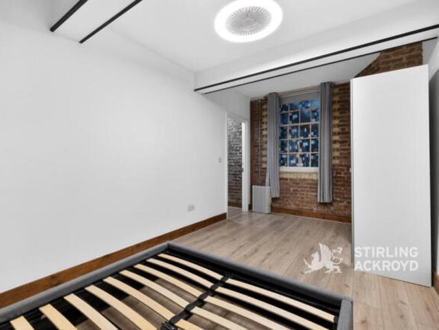 3 bedroom apartment for rent in Prince of Wales Passage, London, NW1
