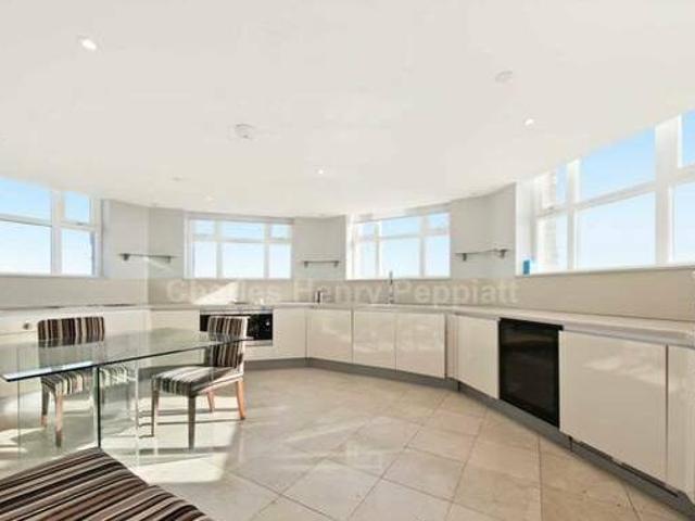 3 bedroom apartment for rent in Princess Park Manor Friern Barnet N11