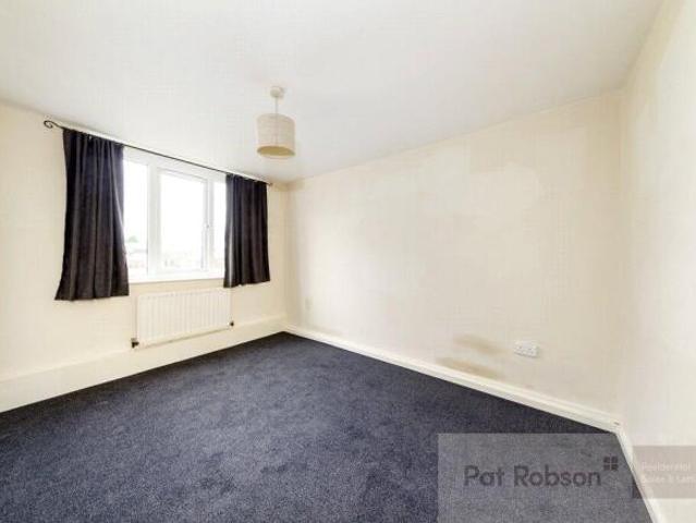 3 bedroom apartment for rent in Ryal Walk Flat 4, Kenton Bar, Newcastle Upon Tyne, NE3