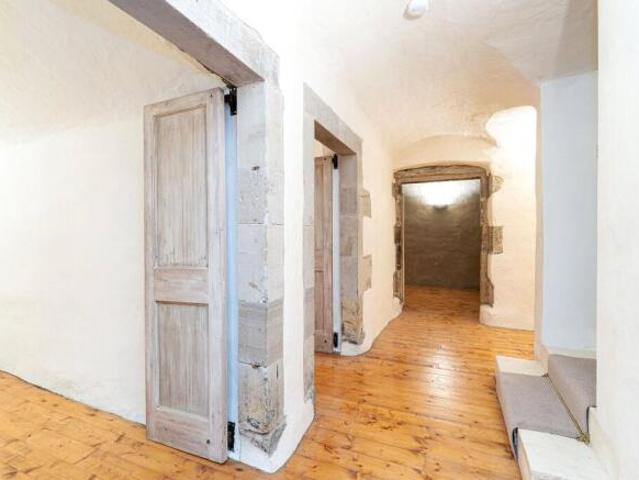 3 bedroom apartment for rent in Ramsay Garden, Edinburgh, EH1
